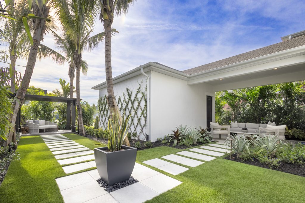 Capturing the Outdoor Magic in Alley-loaded Homes - Housing Design Matters